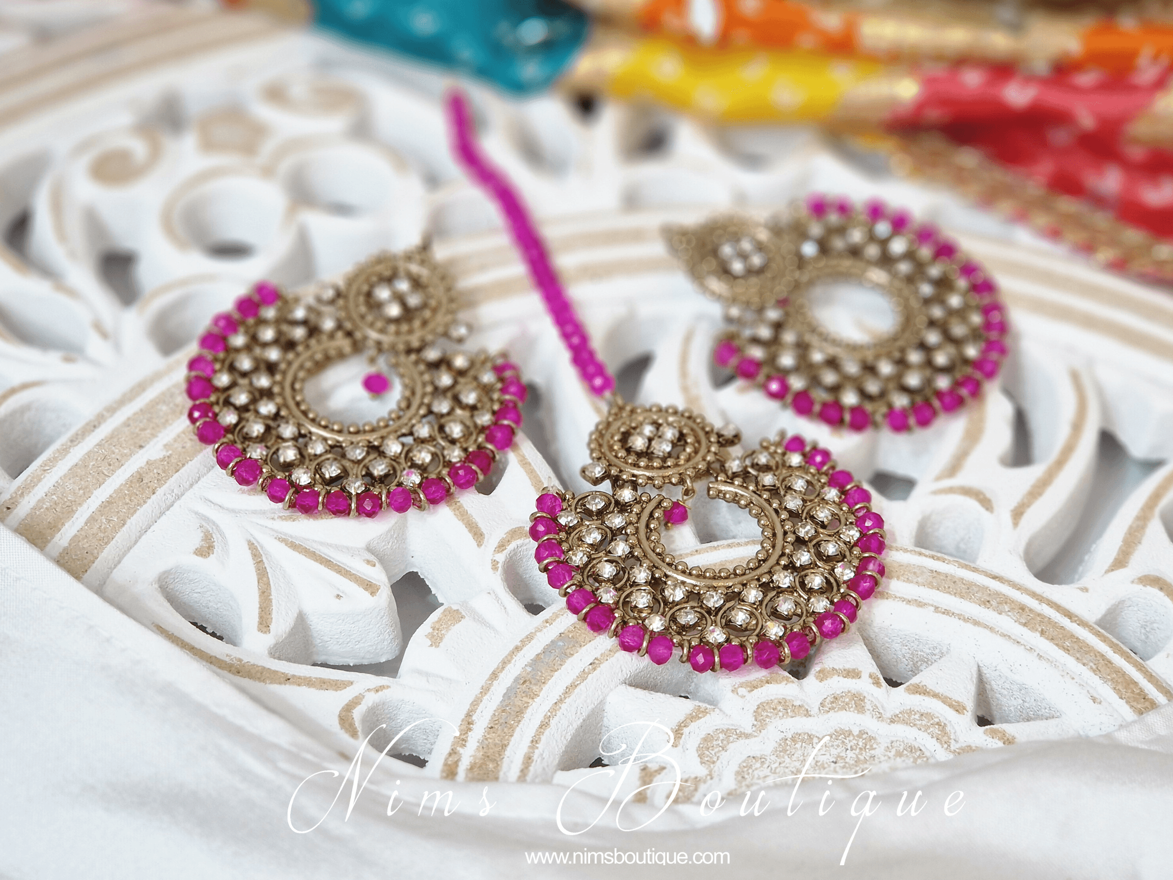 Royal Antique Gold & Hot Pink Chand Tikka Set | Nim's Boutique – Nims ...
